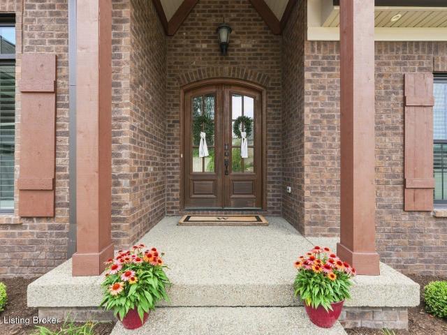 7518 Beechspring Farm Blvd