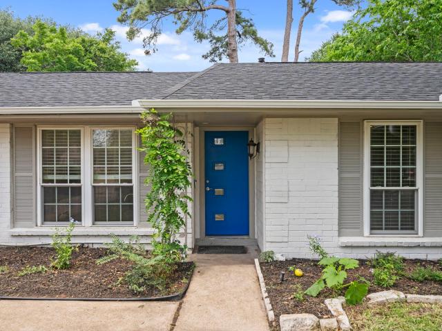 7518 Deadwood Dr, Houston, TX 77040 | MLS #16985 | Compass