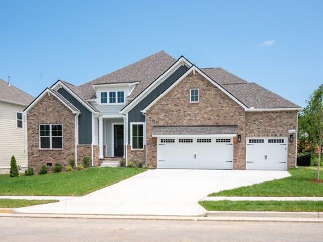 7518 Shoal Mill Pt, Fairview, TN 37062