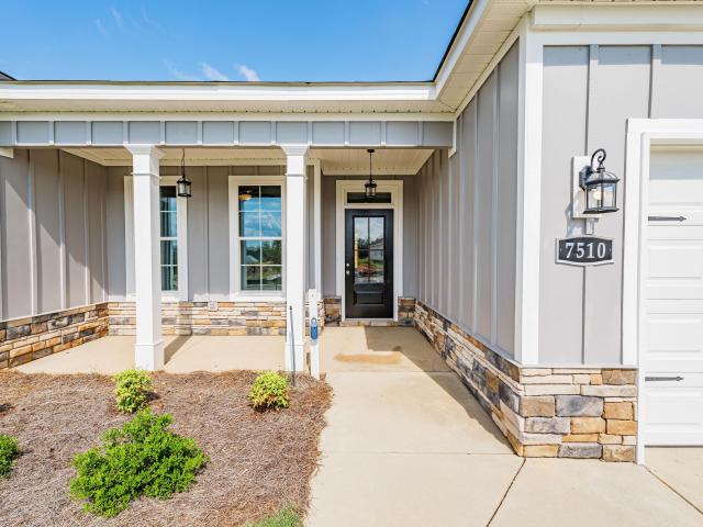 7510 Paisley Circle