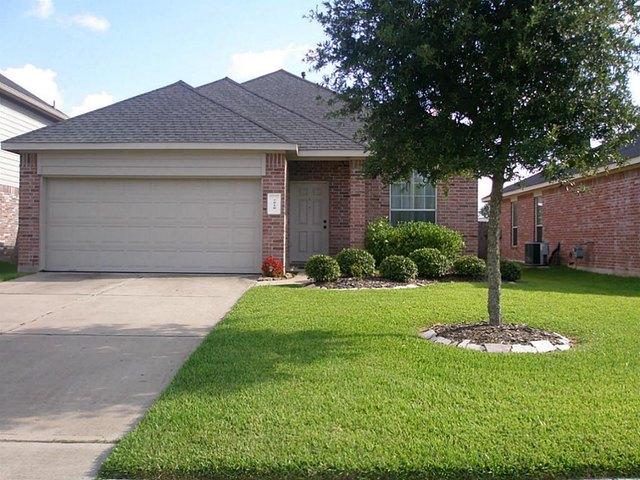 7510 Summerdale Dr, Rosenberg, TX 77469