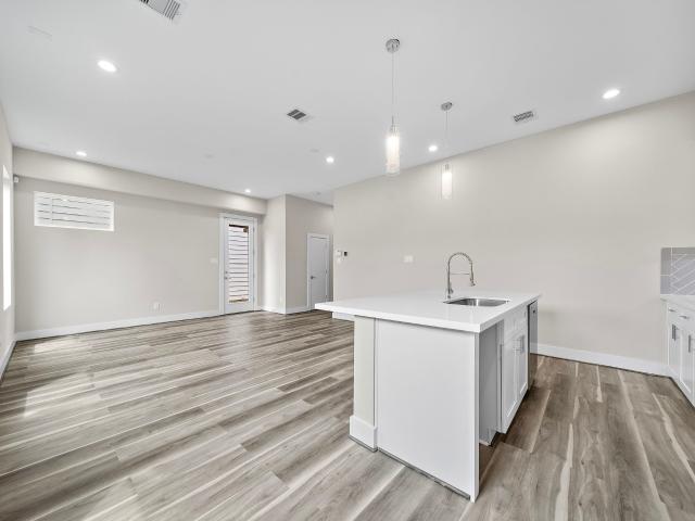 7510 Sandle St, Houston, TX 77088 | MLS #57566