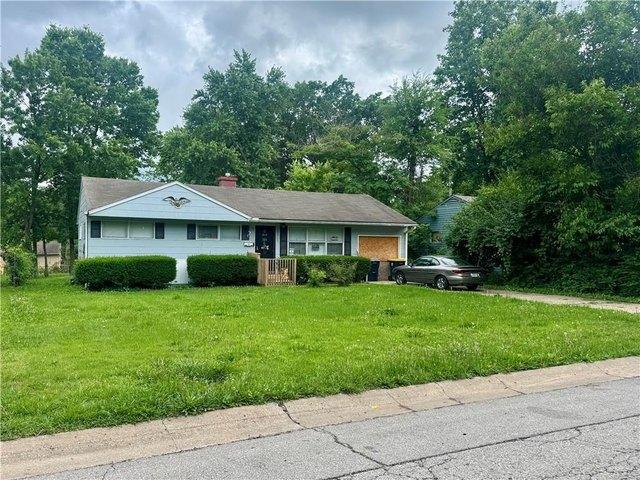 7511 E 112th St, Kansas City, MO 64134