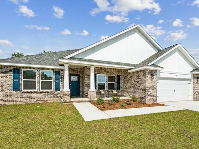 7511 Hatteras Dr, Navarre, FL 32566