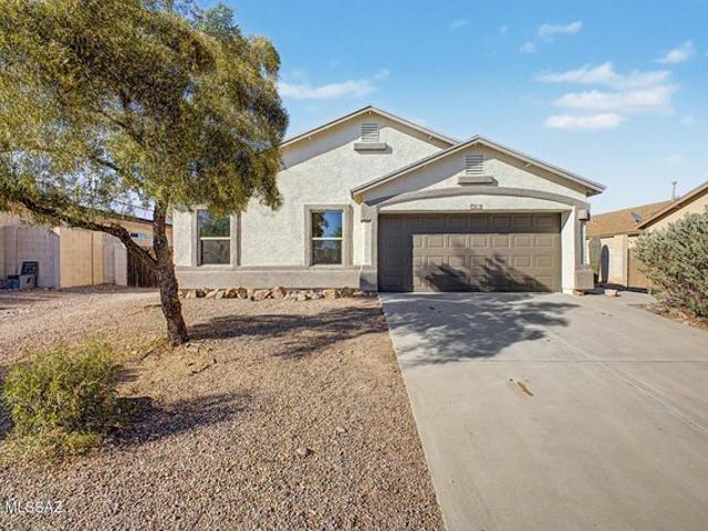 7511 S Brackenbury Dr, Tucson, AZ 85746