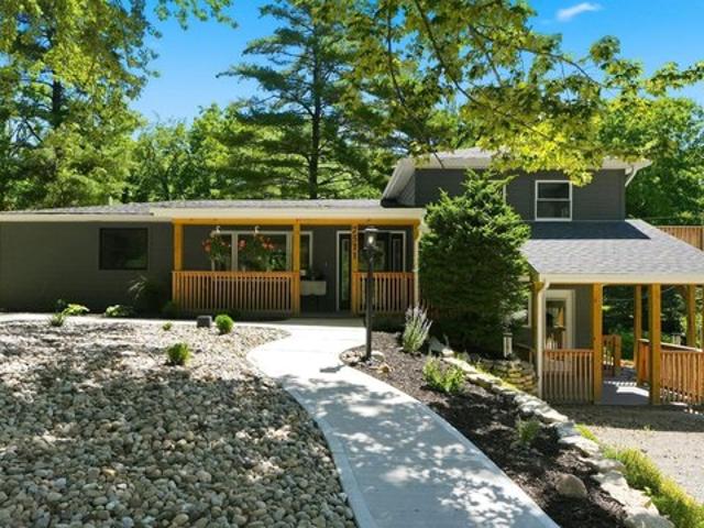 7511 W County Line Rd, Roanoke, IN 46783