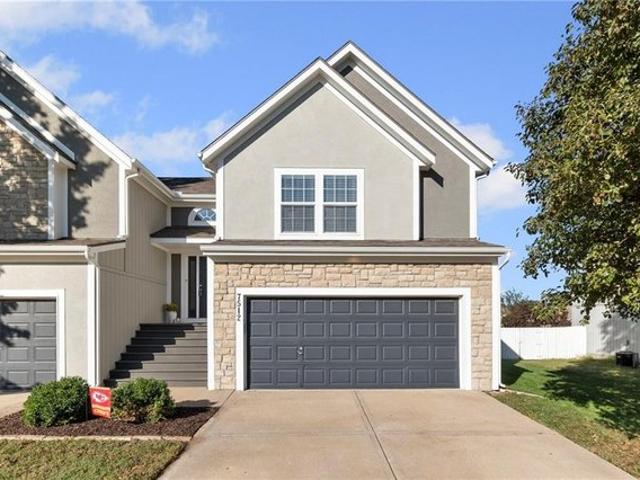 7512 McCoy St, Shawnee, KS 66227