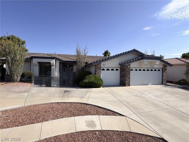 7512 Alamo Summit Dr, Las Vegas, NV 89129
