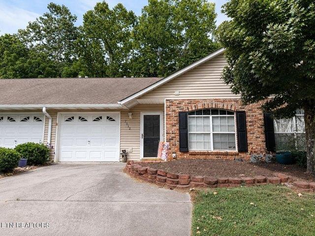 7512 Creek Song Ct, Knoxville, TN 37920
