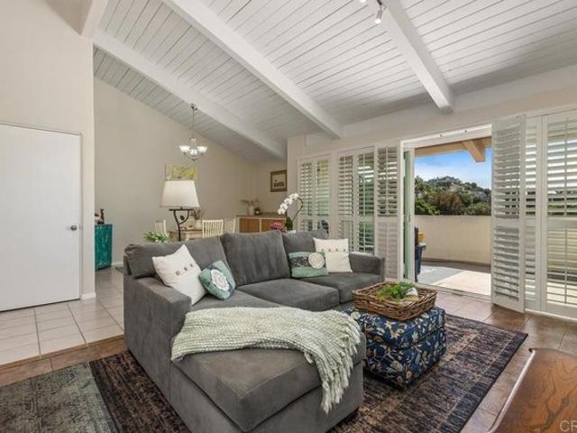 7512 Viejo Castilla Way Unit 22, Carlsbad, CA 92009