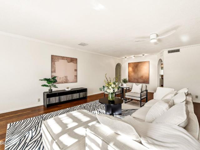 7513 n via de manana