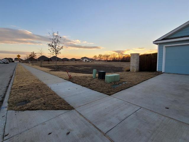 7513 Bluebell Lane