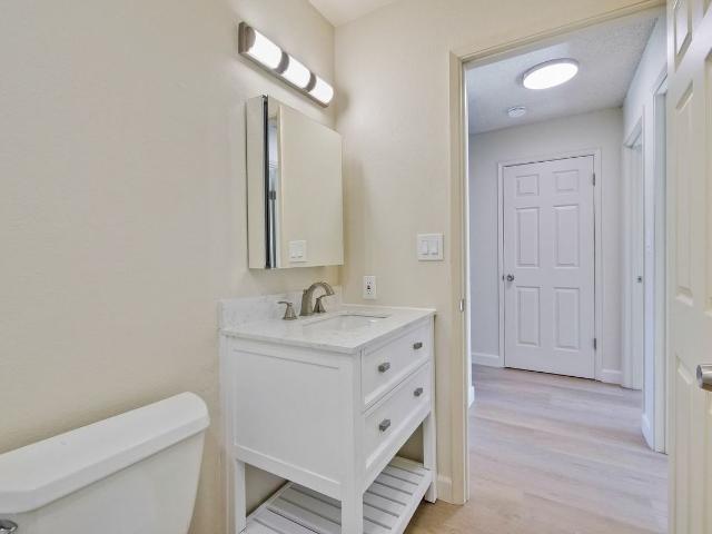 751 2 Bedroom Apartment for Rent at 105 Roundtable Dr, San Jose, CA 95111 Edenvale
