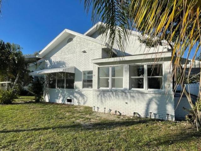 751 Ave B SW, Winter Haven, FL 33880
