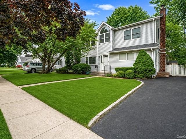 751 Fillmore Rd, East Meadow, NY 11554