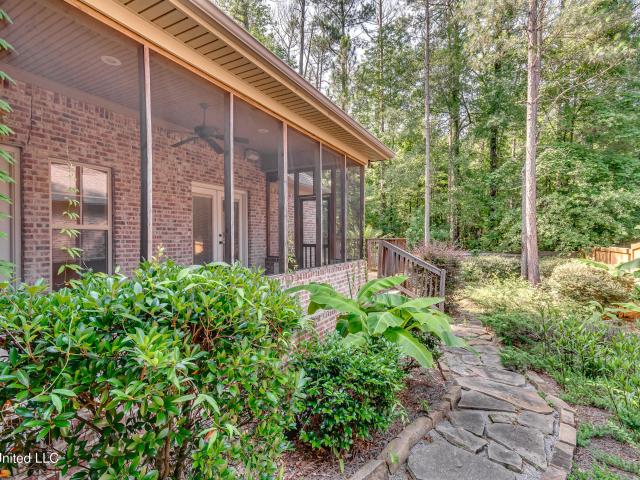 751 Oakmont Parkway