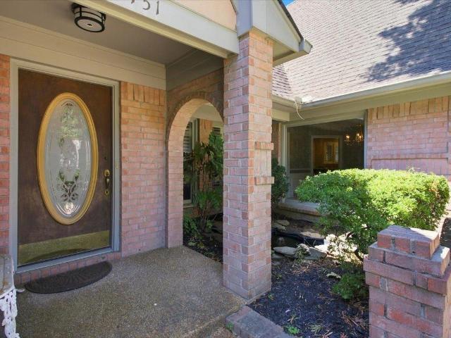 751 lake meadow dr