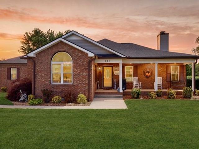 751 McClain Dr, Clarksville, TN 37040