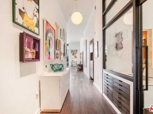 751 N Fairfax Ave, Unit 4, Los Angeles, CA 90046 | MLS #26674 | Compass