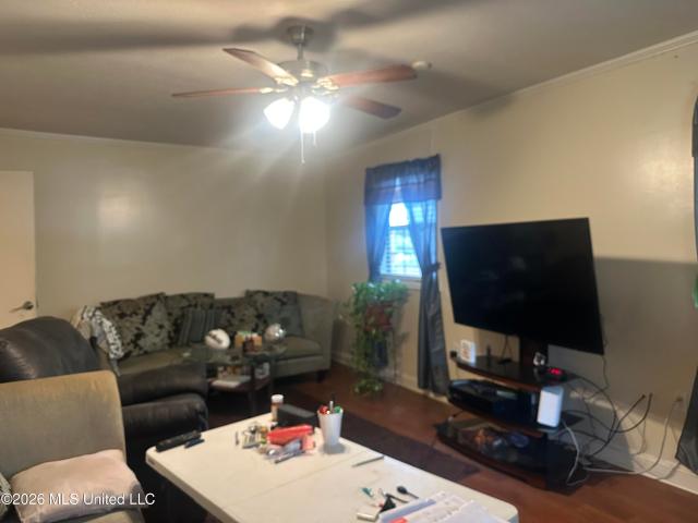 751 Neering Trail