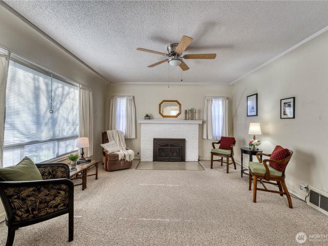 751 S 39th Street