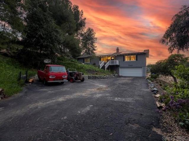 751 S Grade Rd, Alpine, CA 91901