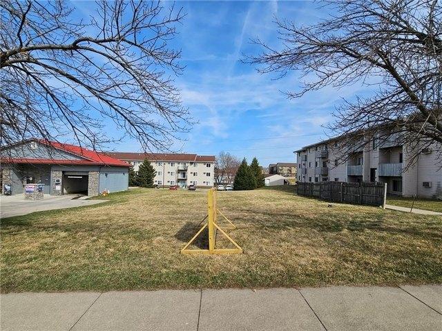 751 Sherrylynn Blvd, Pleasant Hill, IA 50327
