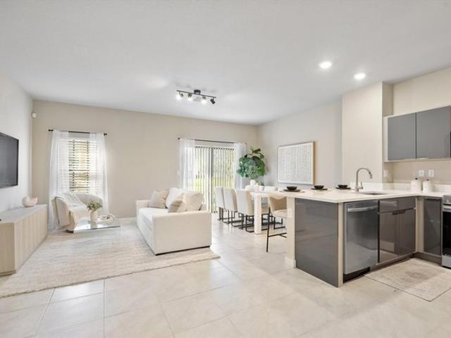 751 SW 11th St, Florida City, FL 33034