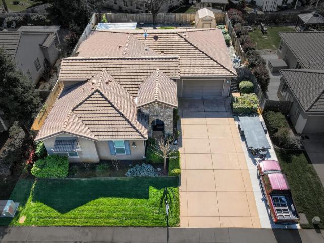 751 Woodacre Dr, Redding, CA 96002 | MLS #26 841 | Compass