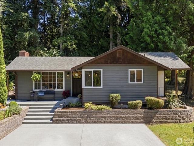 7524 Maltby Rd, Woodinville, WA 98072