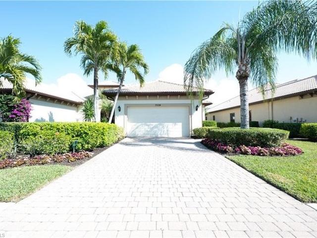 7524 Moorgate Point Way, Naples, FL 34113