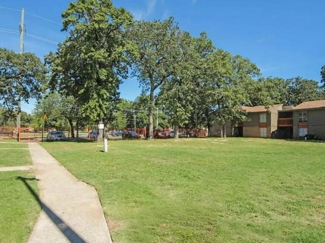 7524 NW 10th St, Oklahoma City, OK 73127