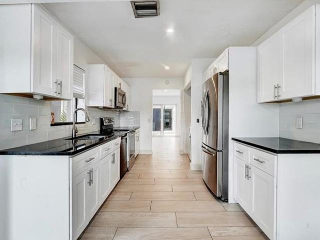 7524 Deuce Ln, Lake Worth, FL 33467
