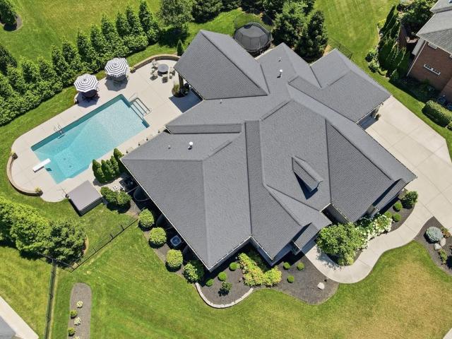 7524 Grand River Court