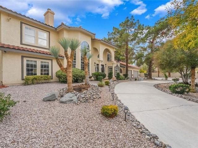 7525 Eldora Ave, Las Vegas, NV 89117