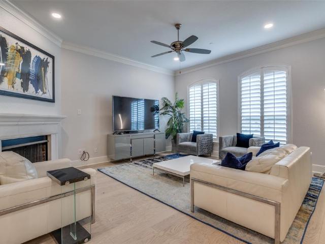 7525 Renaissance Boulevard