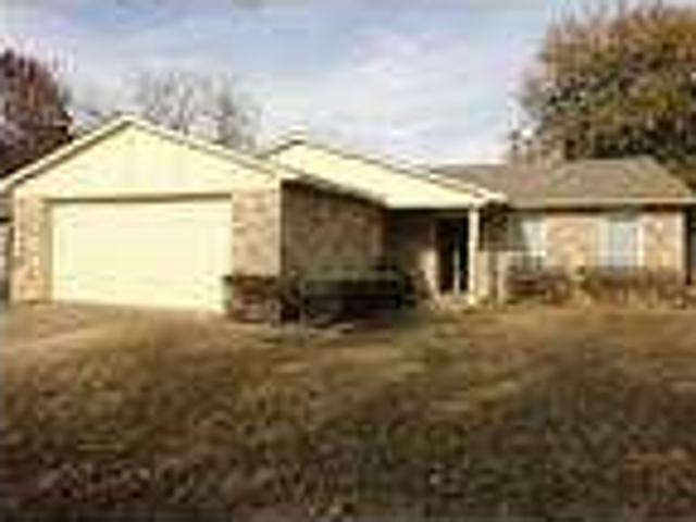 7525 Woodfield Road Fort Worth Texas 76112