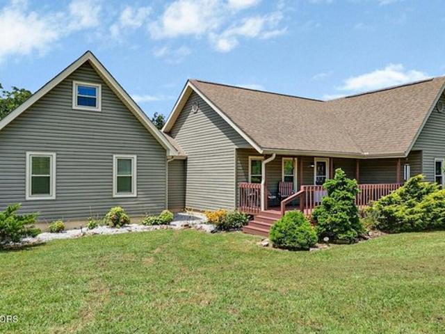 7526 Dunbar Rd, Crossville, TN 38572