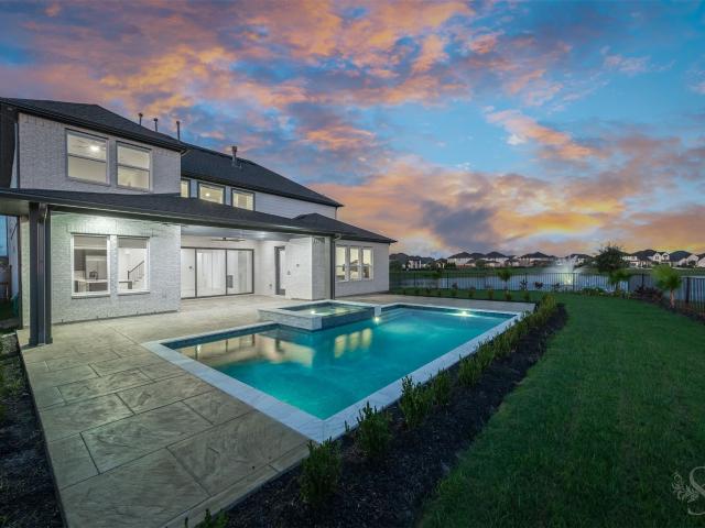 7526 Sunny Oak Lane