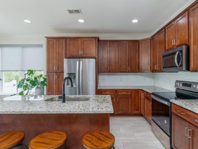 7527 Maggie Dr