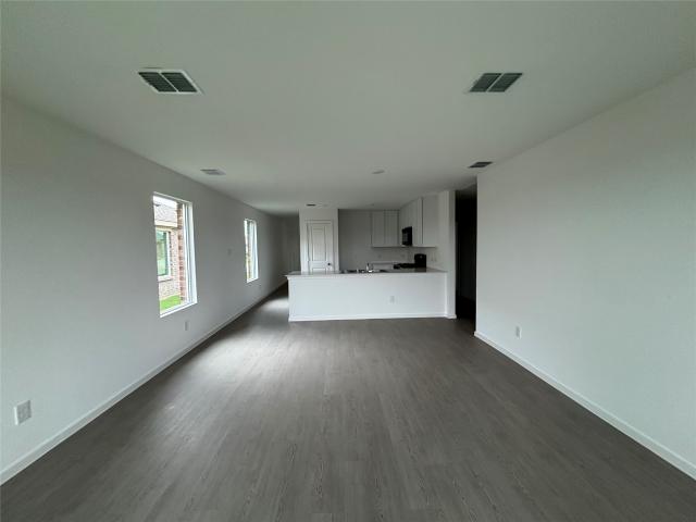 7527 Madrid Manor