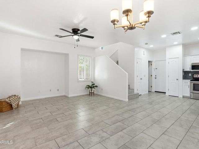 7527 S 13th Pl, Phoenix, AZ 85042