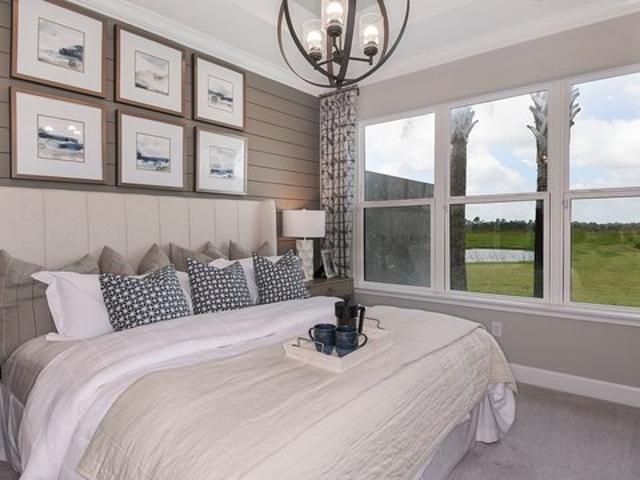 7528 Moonbeam Ave, Sarasota, FL 34241
