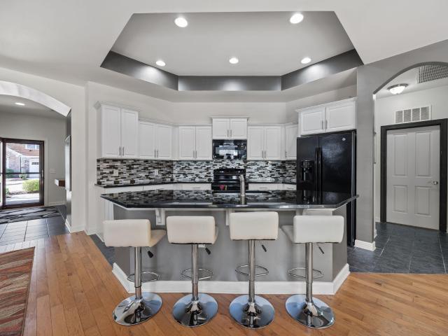 7528 Courtyard Place