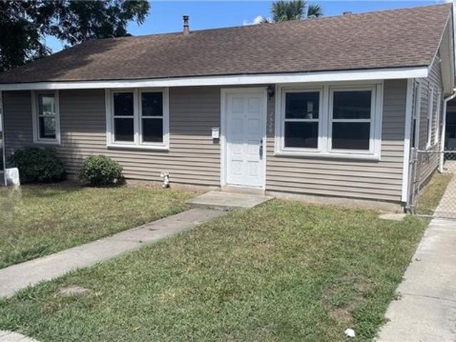 7528 Saint Anthony St, Marrero, LA 70072