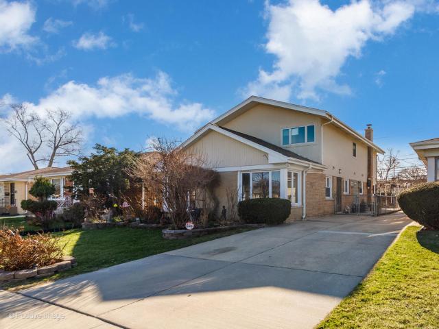 7520 Crawford Ave, Skokie, IL 60076 | MLS #12601 | Compass