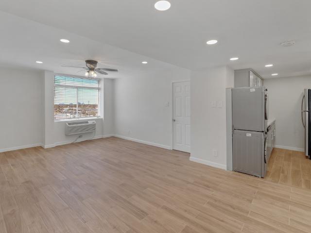 7520 Hornwood Dr, Unit 704, Houston, TX 77036 | MLS #47160 | Compass