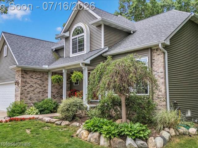 7520 Paradise Drive