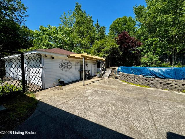 7520 Saint Andrews Church Rd