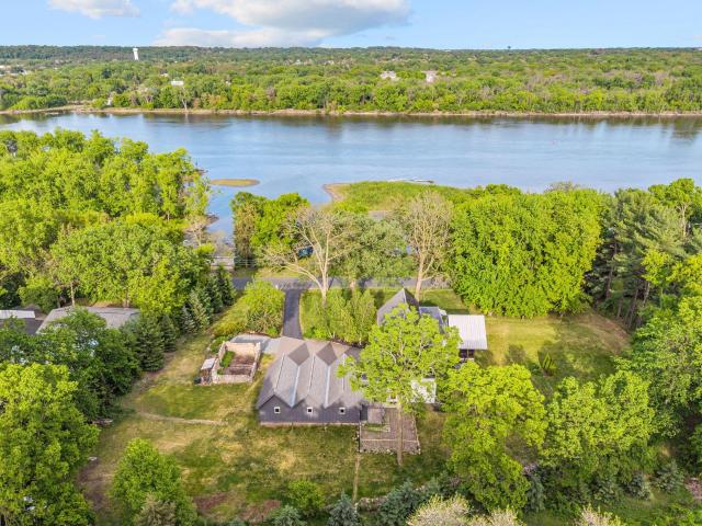 7521 River Road